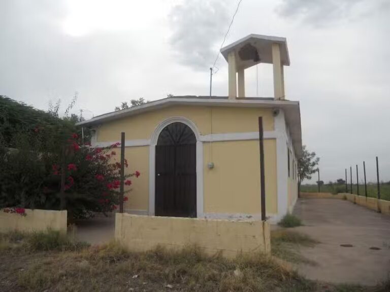 Capilla de la Asunción de la Santísima Virgen María | Iglesia en Pedro ...