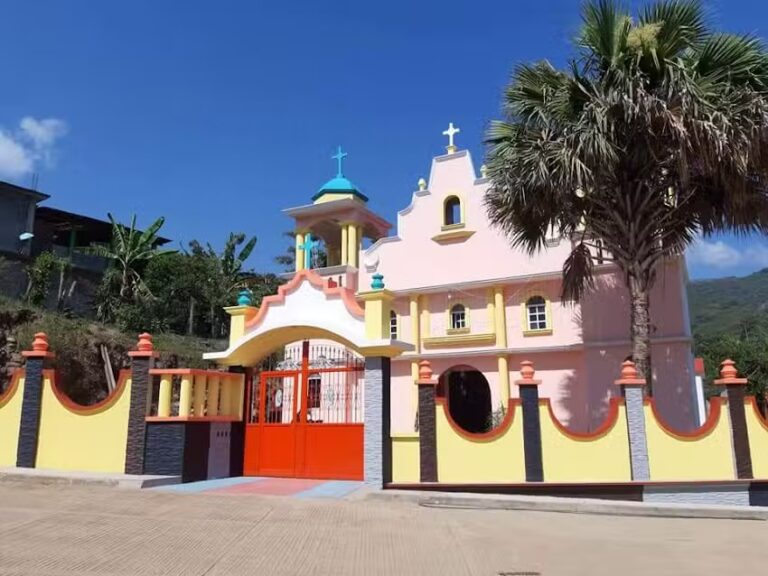 Templo católico | Iglesia en Santa María Temaxcaltepec, Oaxaca